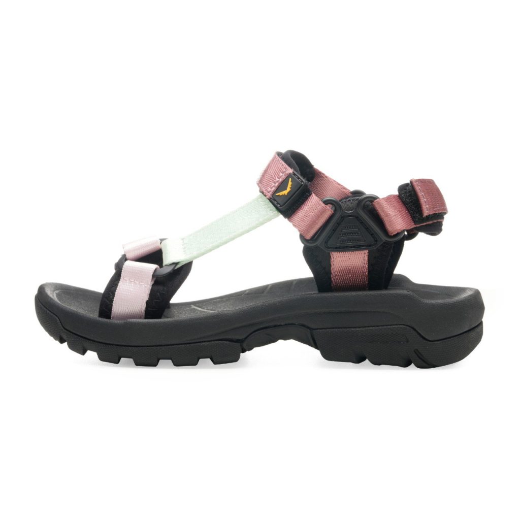 Snow Hawk - Mountaineering and outdoor equipment store